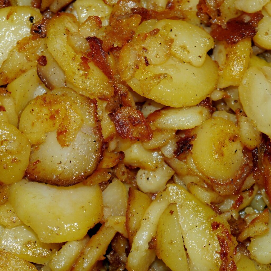 The Delight of German Fried Potatoes: A Culinary Journey - GermanBuy ...